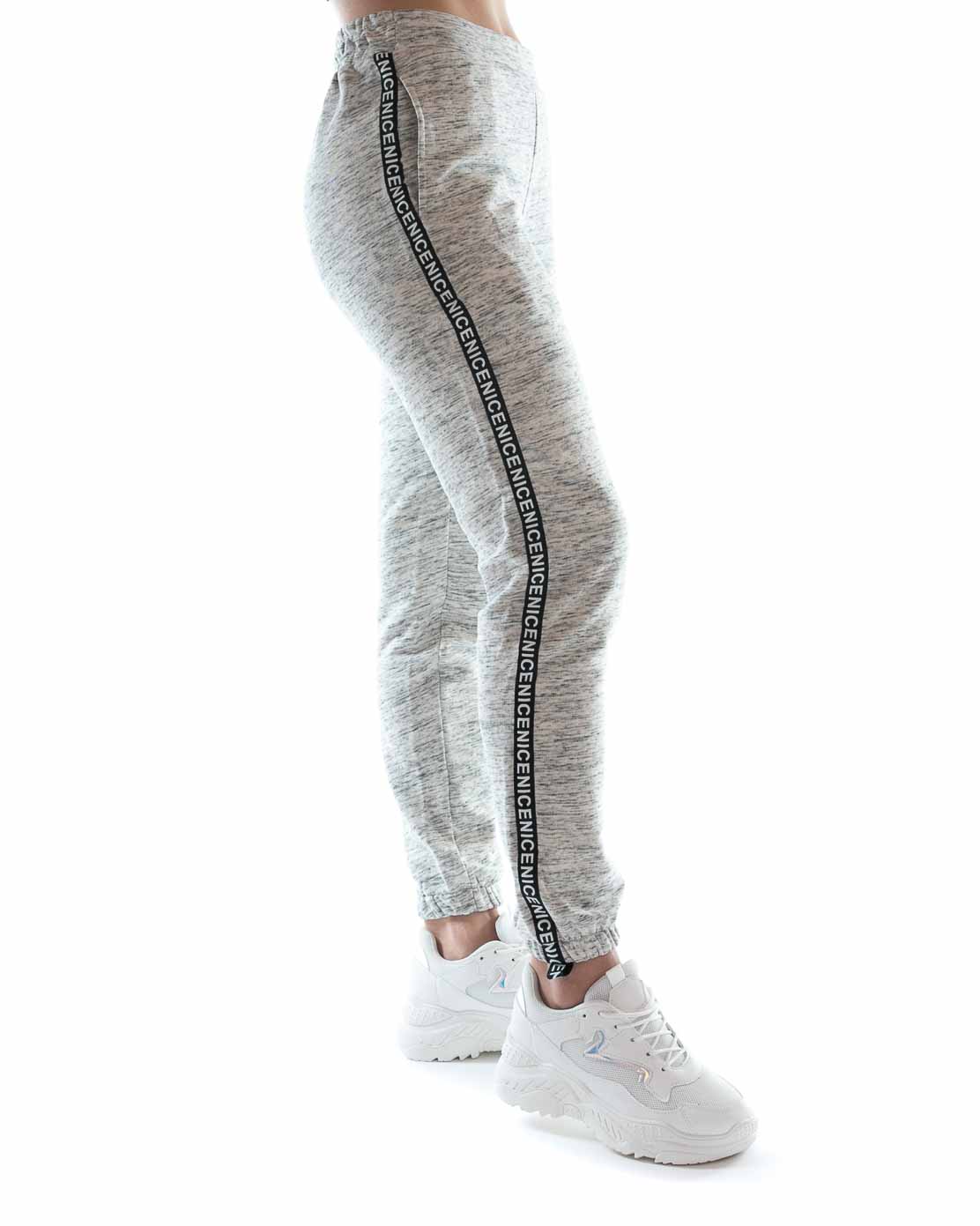 Nice dámske tepláky, pohodlné, s vreckami, melír sivé